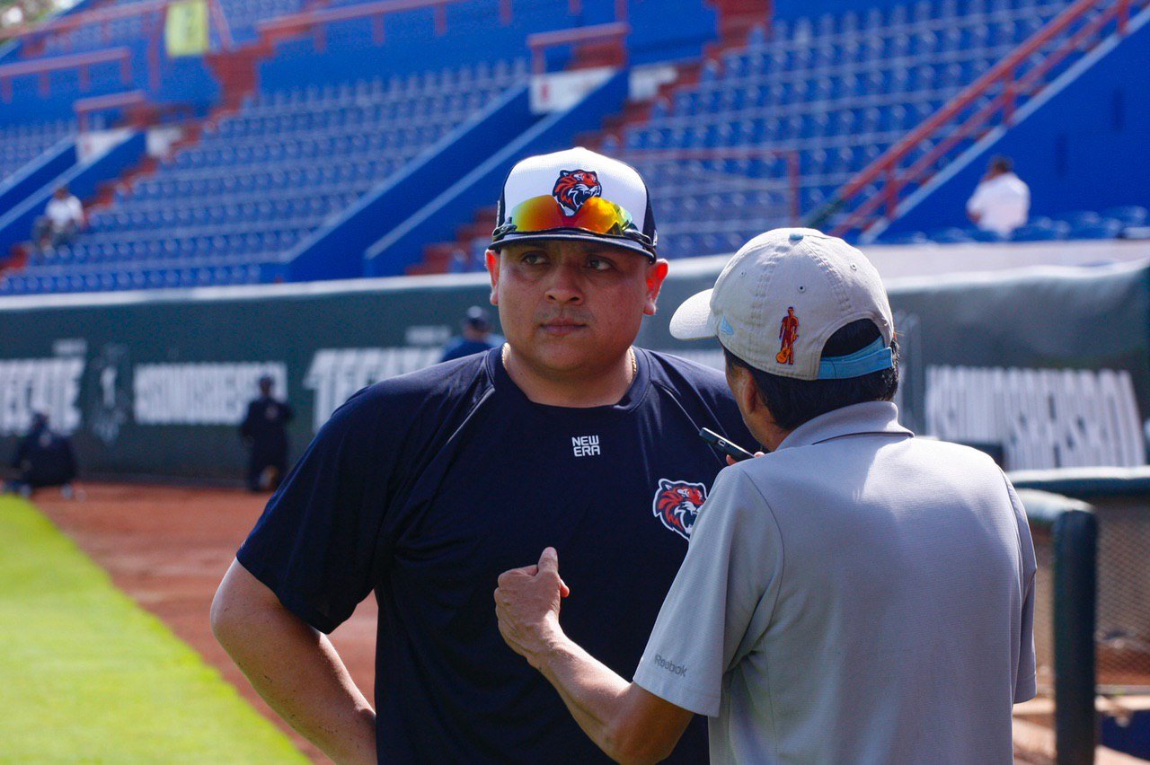 Javier Solano regresa a una última actuación con los Tigres de Quintana ...