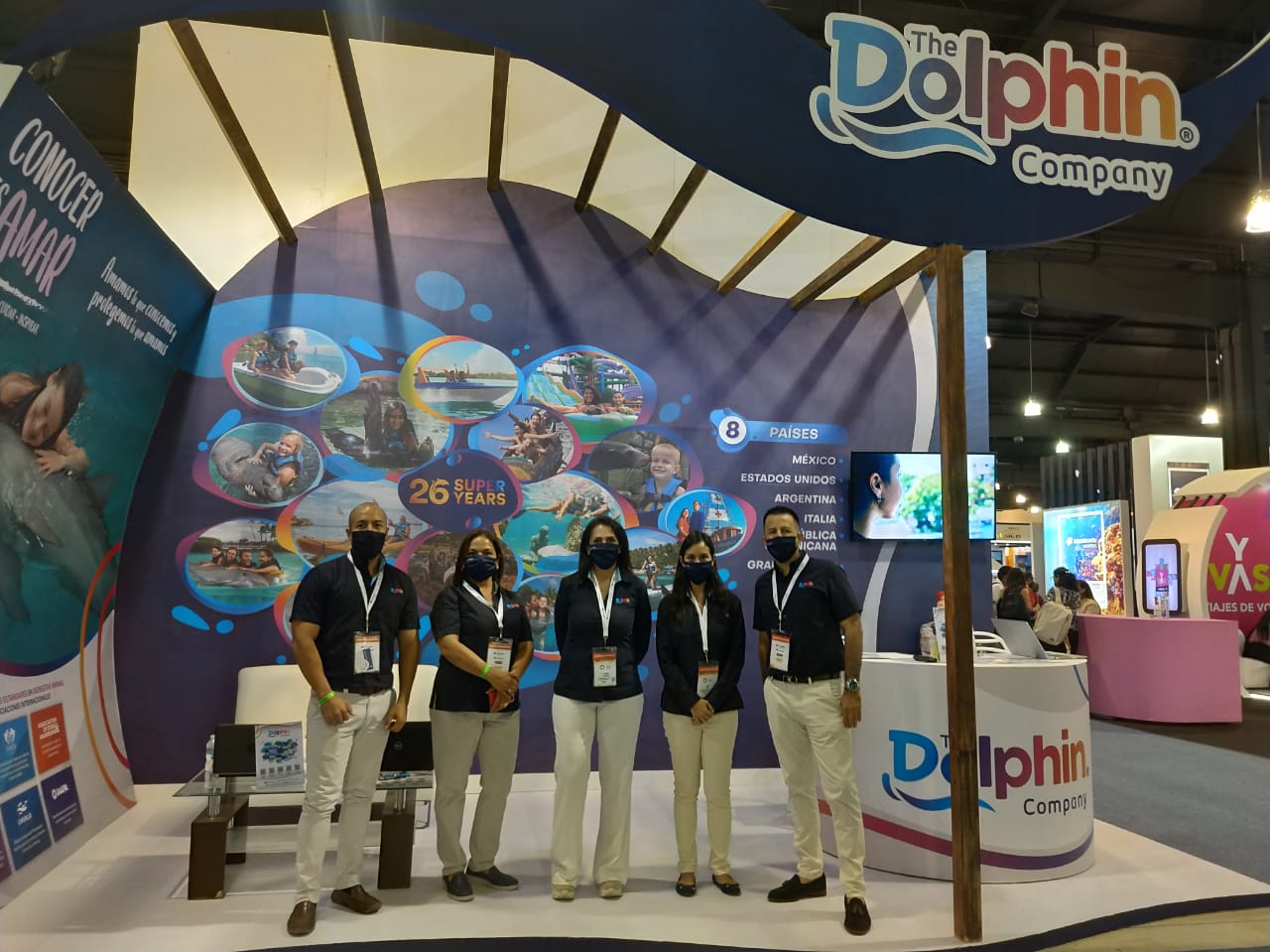 The Dolphin Company participa en el Tianguis Turístico | Cancún Mío