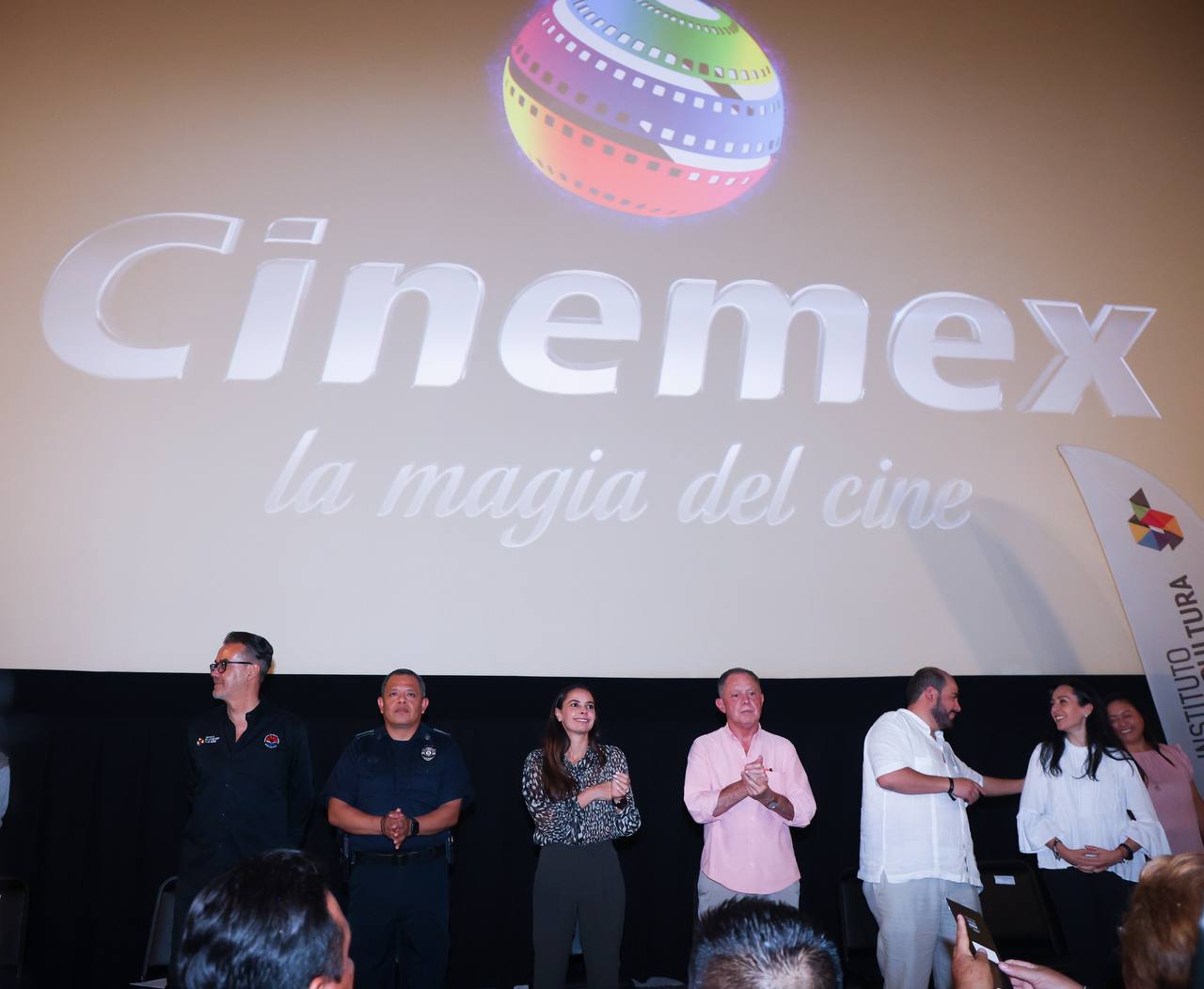 Signan convenio con Cinemex para promover cultura en Cancún | Cancún Mío
