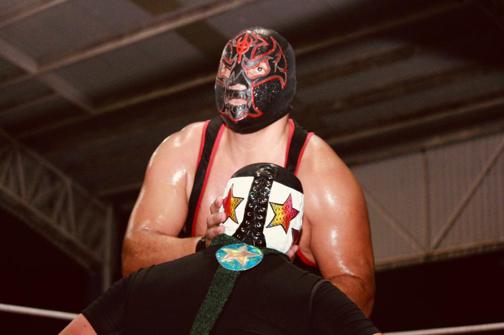 Los rudos se llevan la noche de lucha en Solidaridad | Cancún Mío