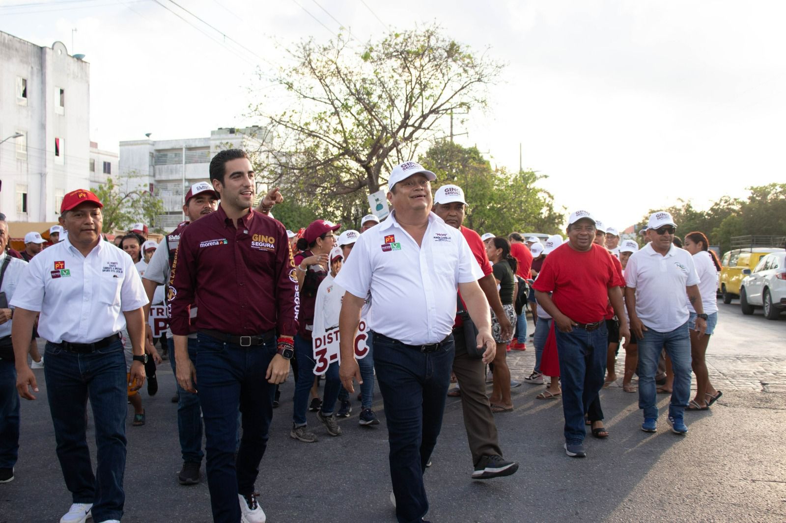 Rubén Carrillo y Gino Segura escuchan demandas de cancunenses | Cancún Mío