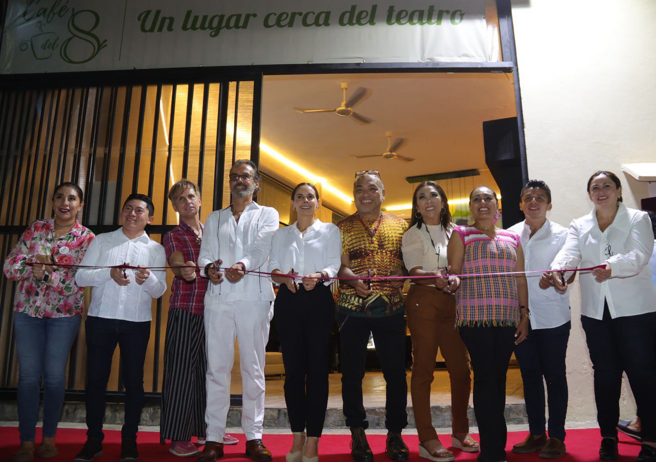 Nuevo café cultural "Café del 8" en Cancún abre sus puertas