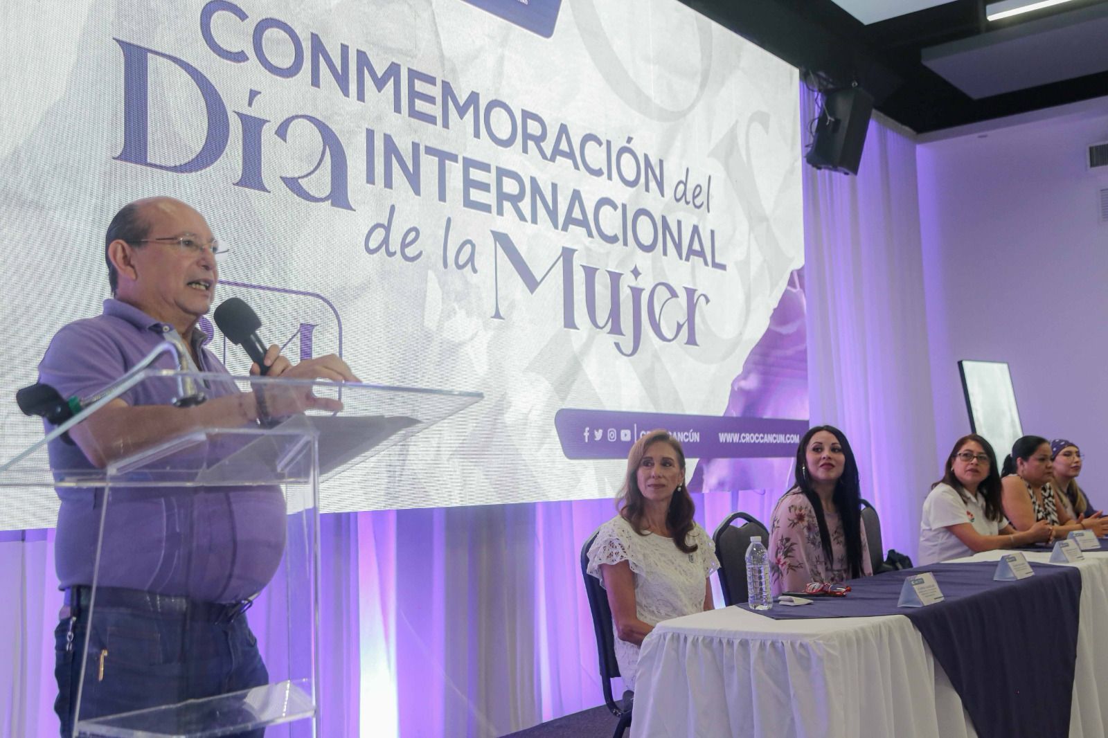 CROC Cancún conmemora el 8M con música y reconocimiento