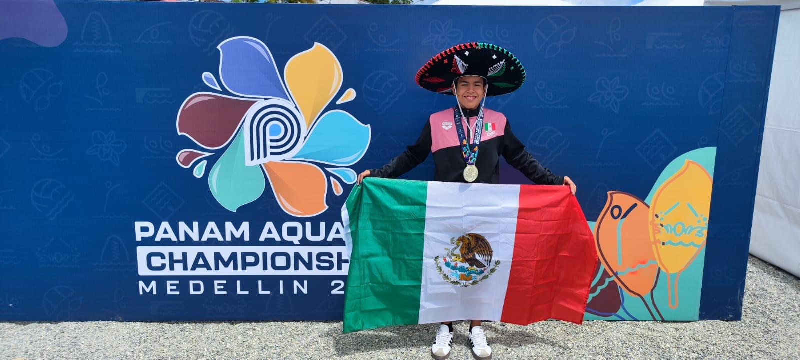 Iker Galindo gana oro en Panam Aquatics 2025